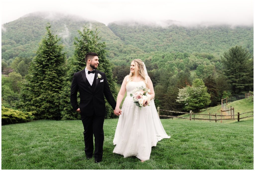 Mountain Wedding | Love Conquers Rain at Chestnut Ridge Venue